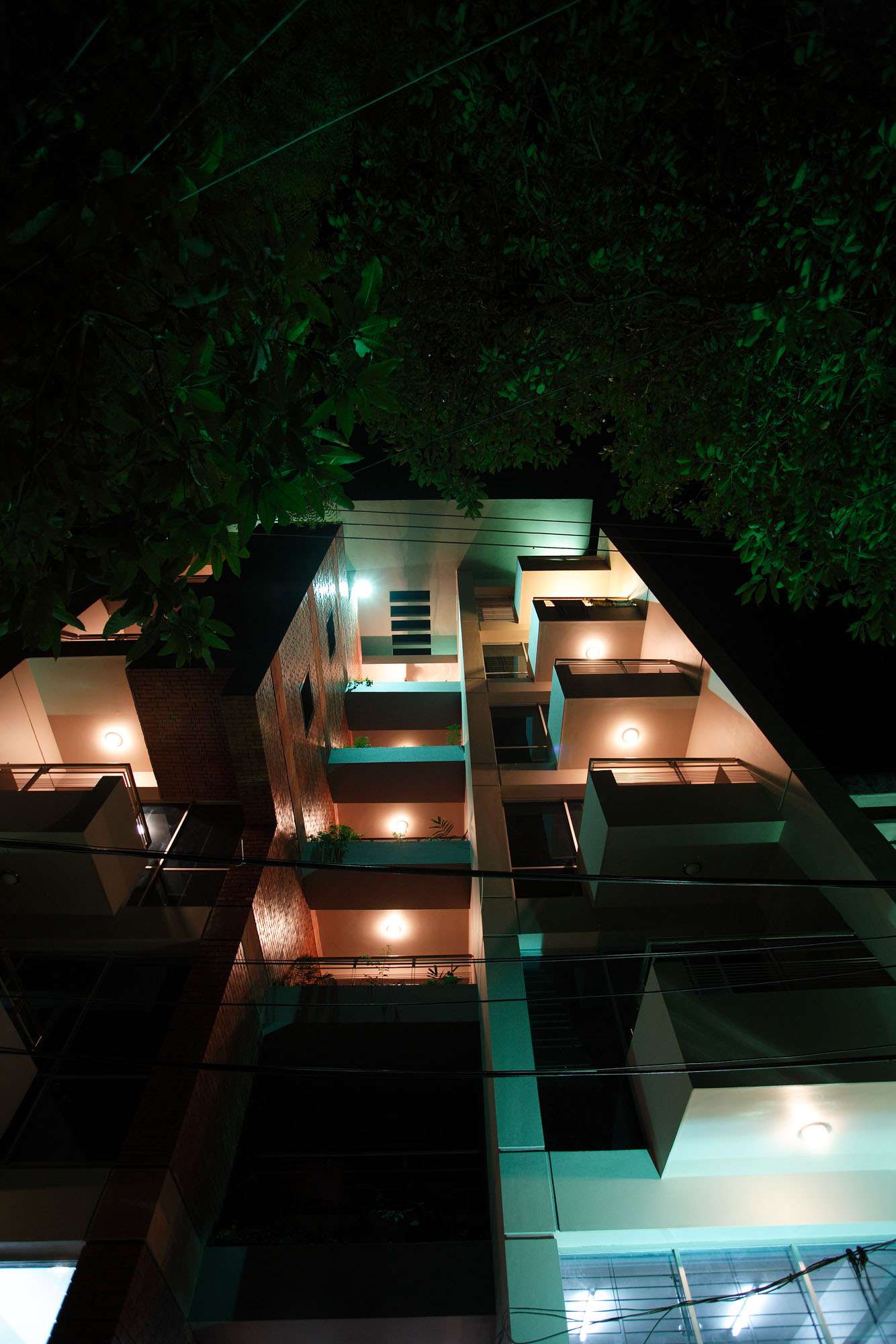 DOM-INNO Asimiento - Profile Ltd