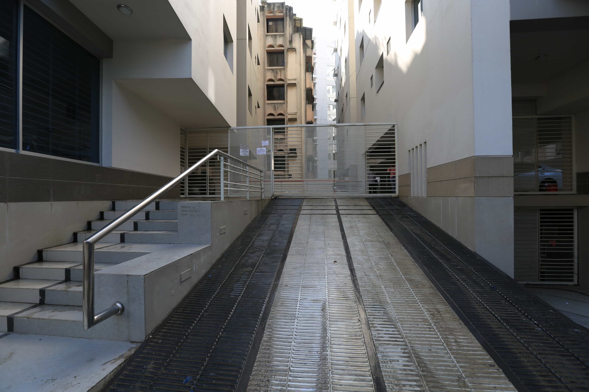 DOM-INNO Devoto - Profile Ltd