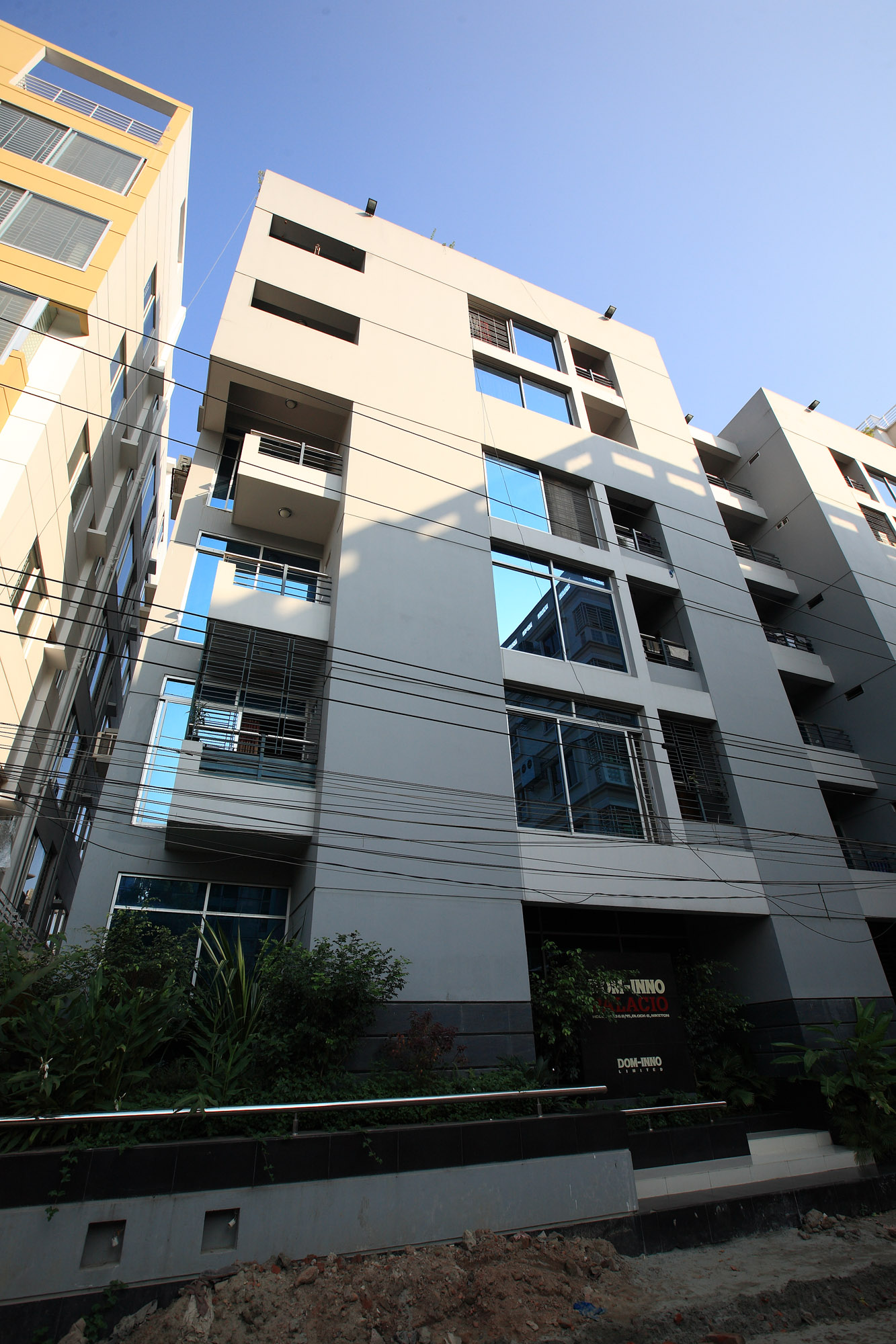 DOM-INNO Palacio - Profile Ltd